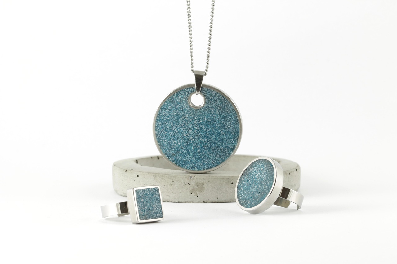 Birthstone Jewelry Trends 2026: Modern Style